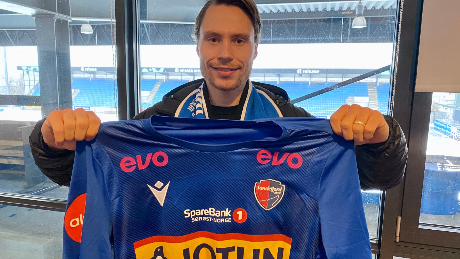 Filip Ottosson har signert for SF / Sandefjord
