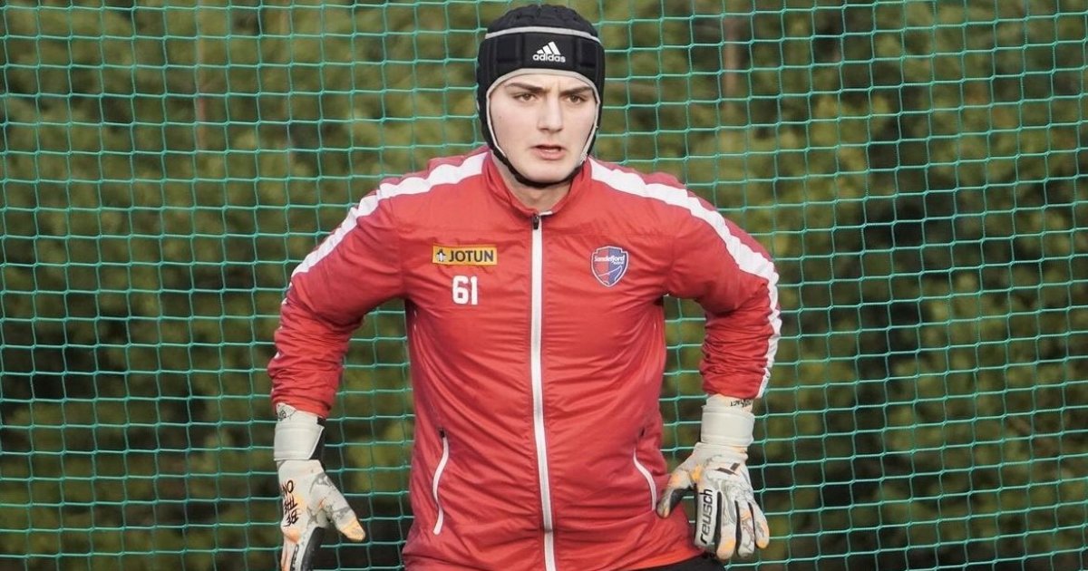 Ny landslagsspiller i SF... / Sandefjord