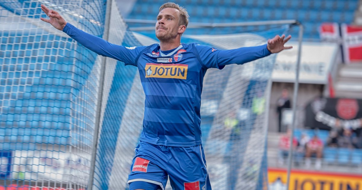 Pontus Engblom takker klubben / Sandefjord